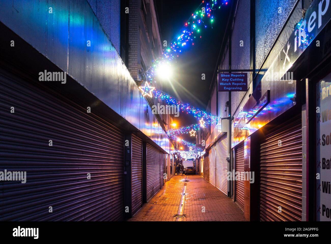 Decorative street lighting hi-res stock photography and images - Alamy