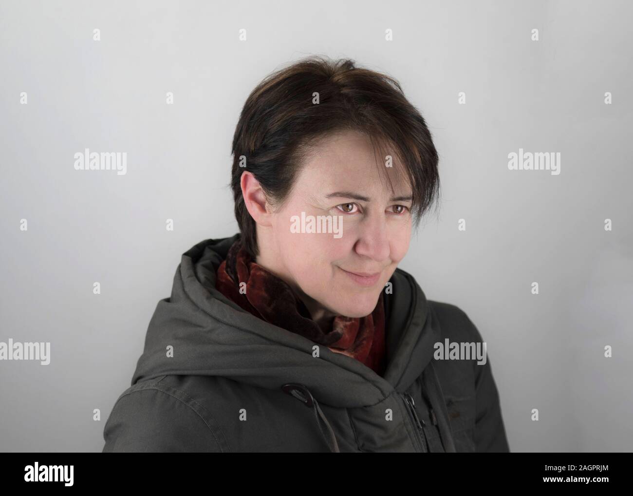 Beautiful middle aged brunette woman hi-res stock photography and ...