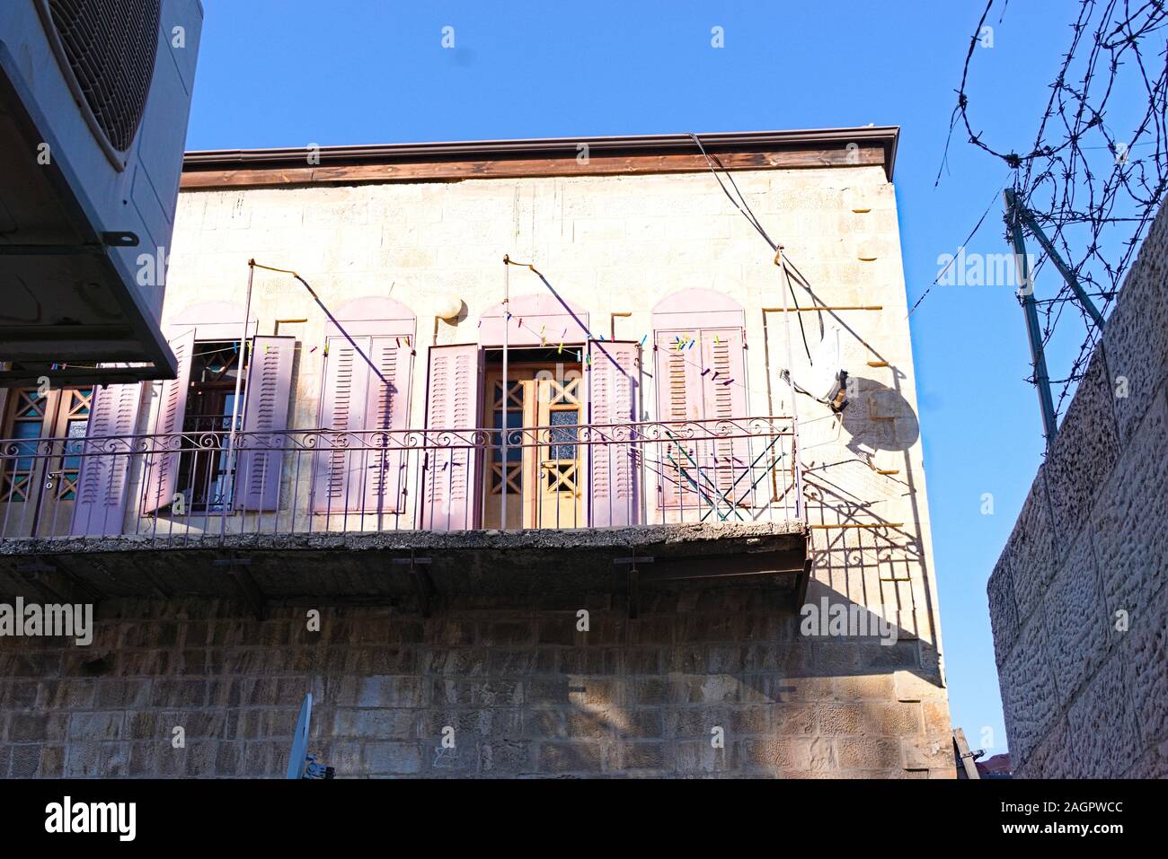 Old City, Jerusalem, house facades Stock Photo - Alamy