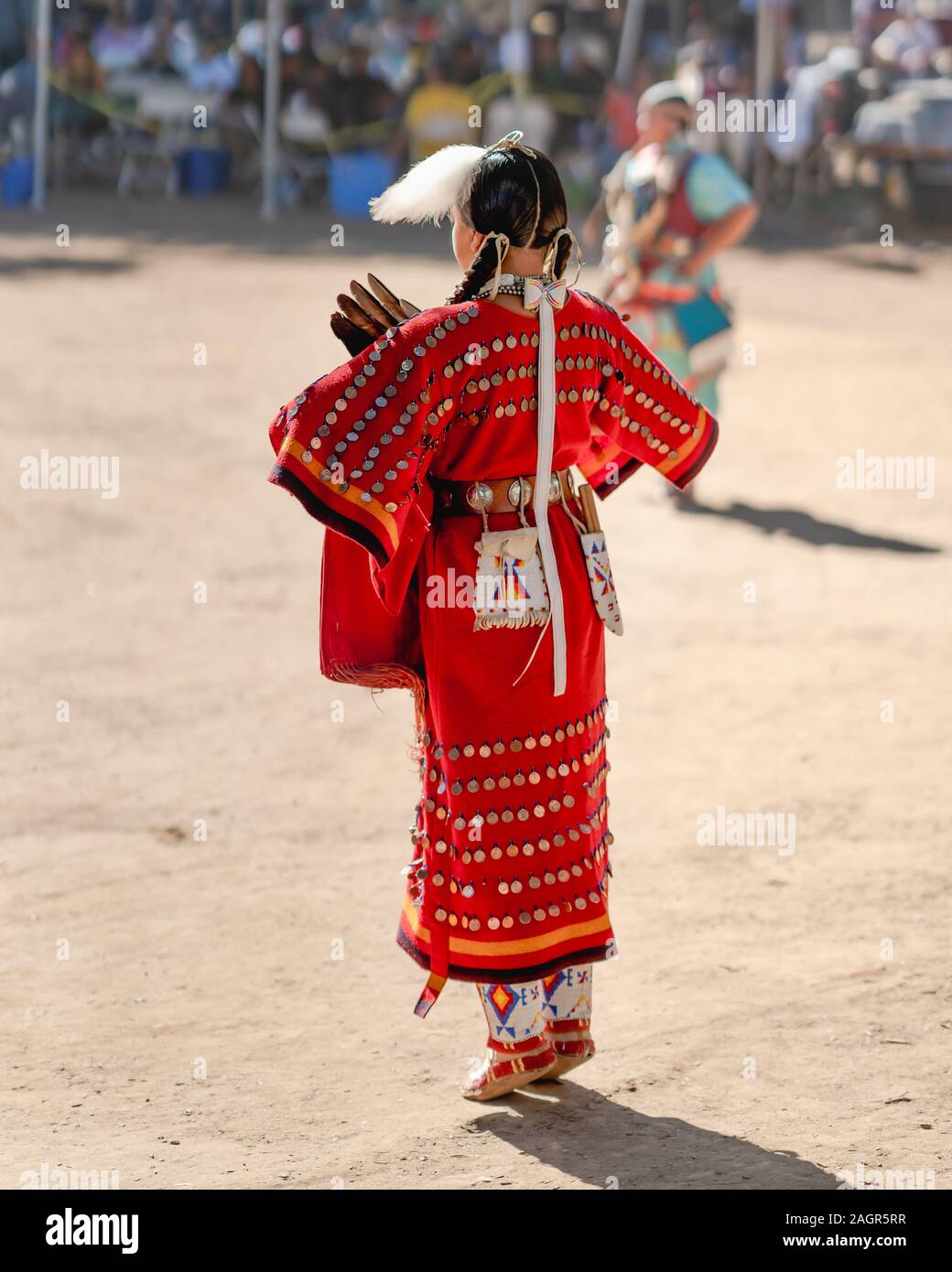 Chumash woman traditional regalia hi-res stock photography and images ...