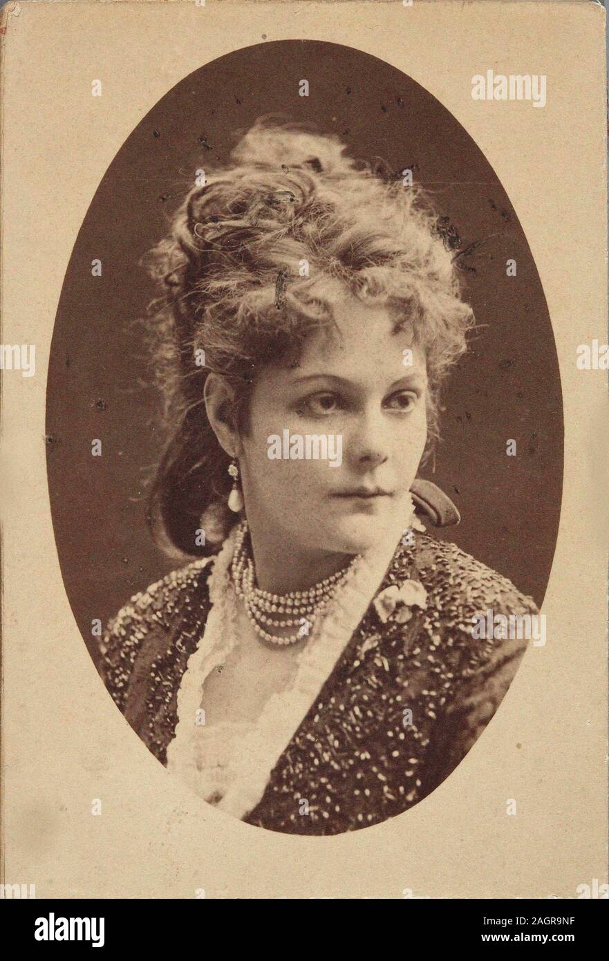 Portrait of pianist and composer Sophie Menter (1846-1918). Museum ...