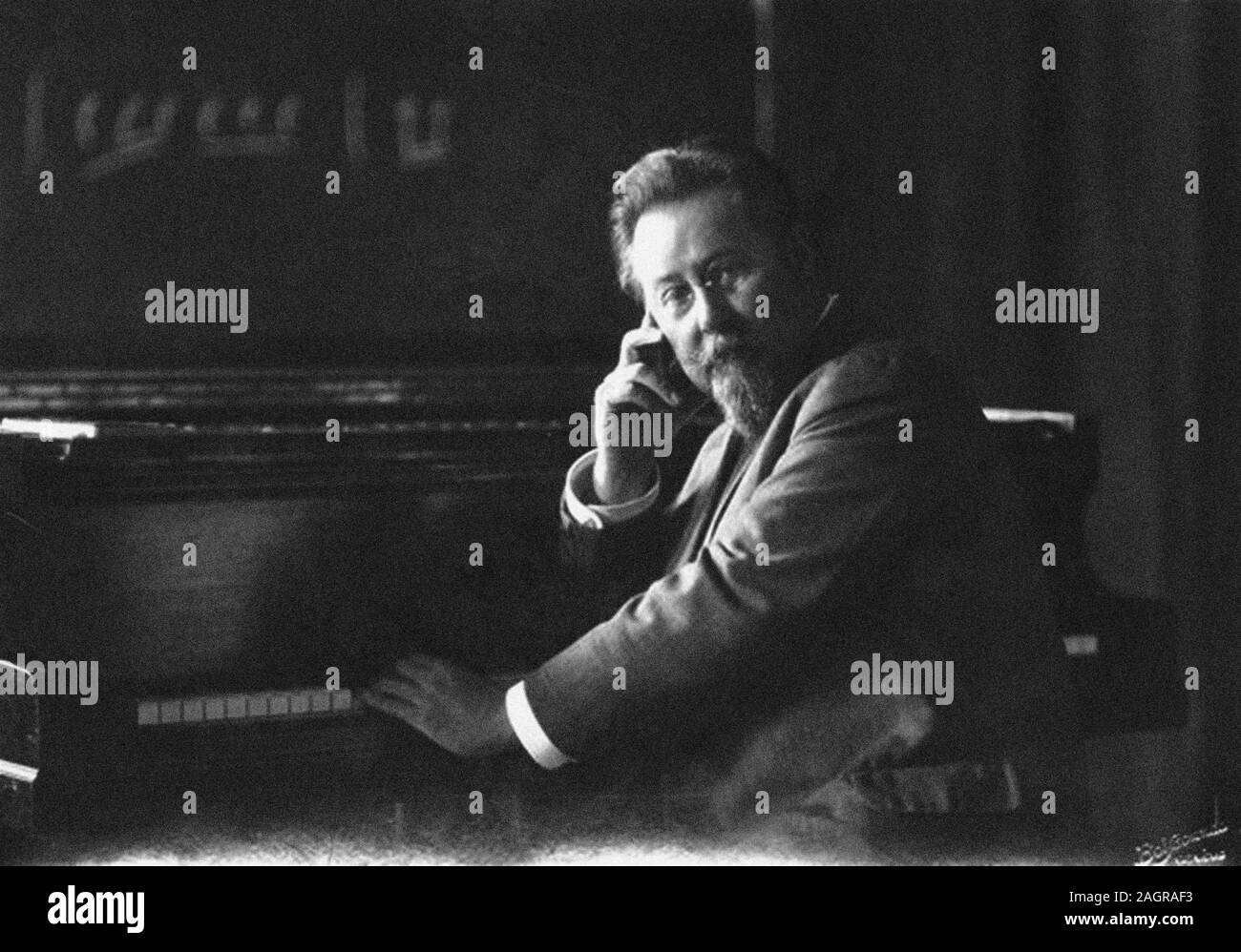 Photo studio boissonnas hi-res stock photography and images - Alamy