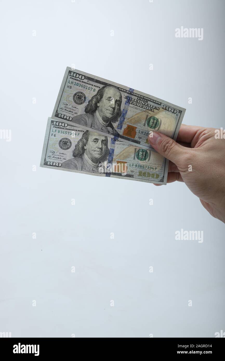 Money in hand fan hi-res stock photography and images - Alamy