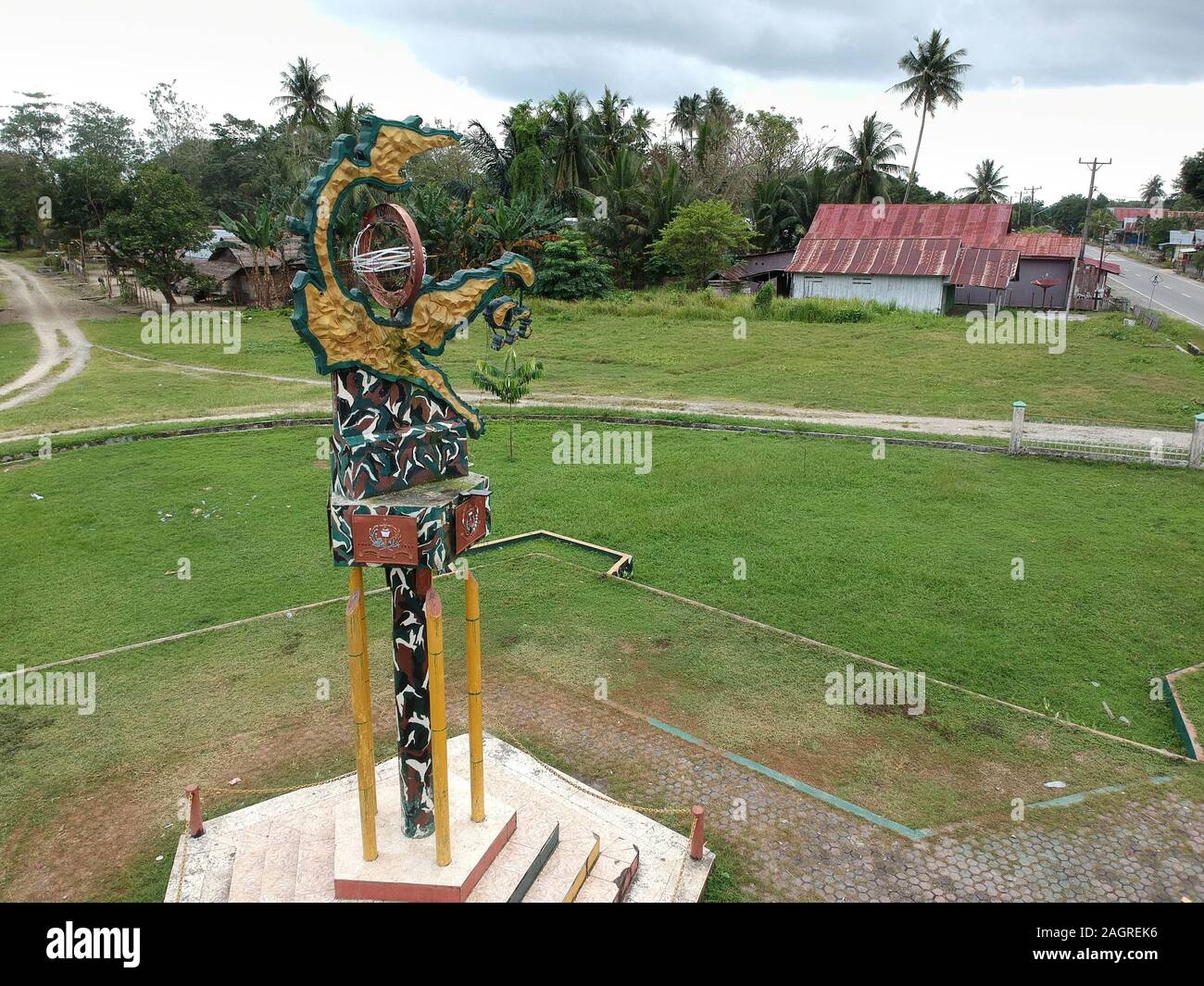 Equator sign hi-res stock photography and images - Alamy