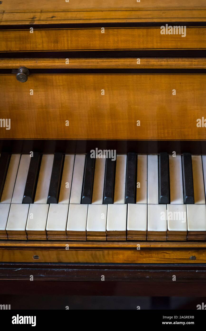 Old fortepiano hi-res stock photography and images - Alamy