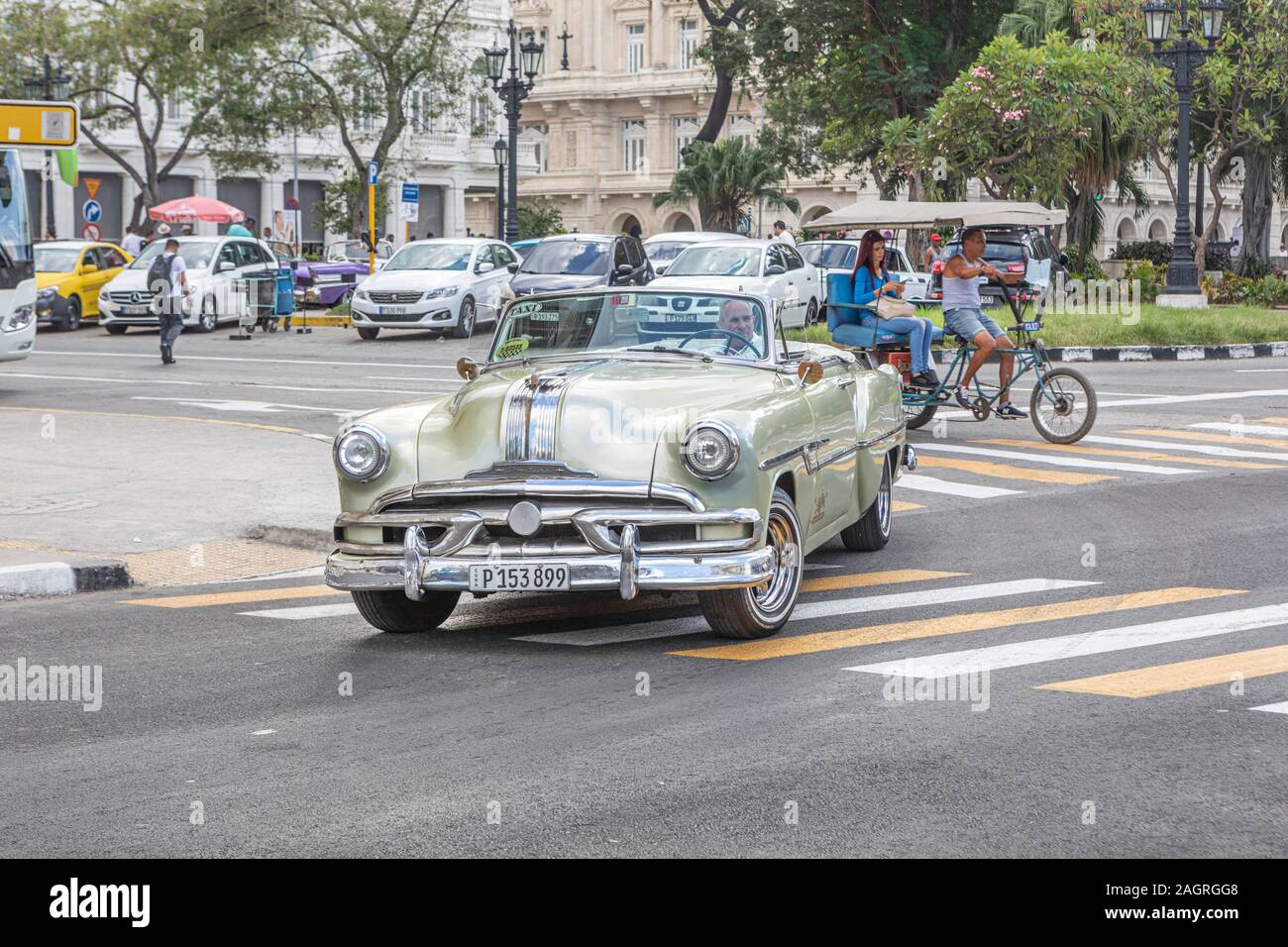 American pontiac hi-res stock photography and images - Alamy