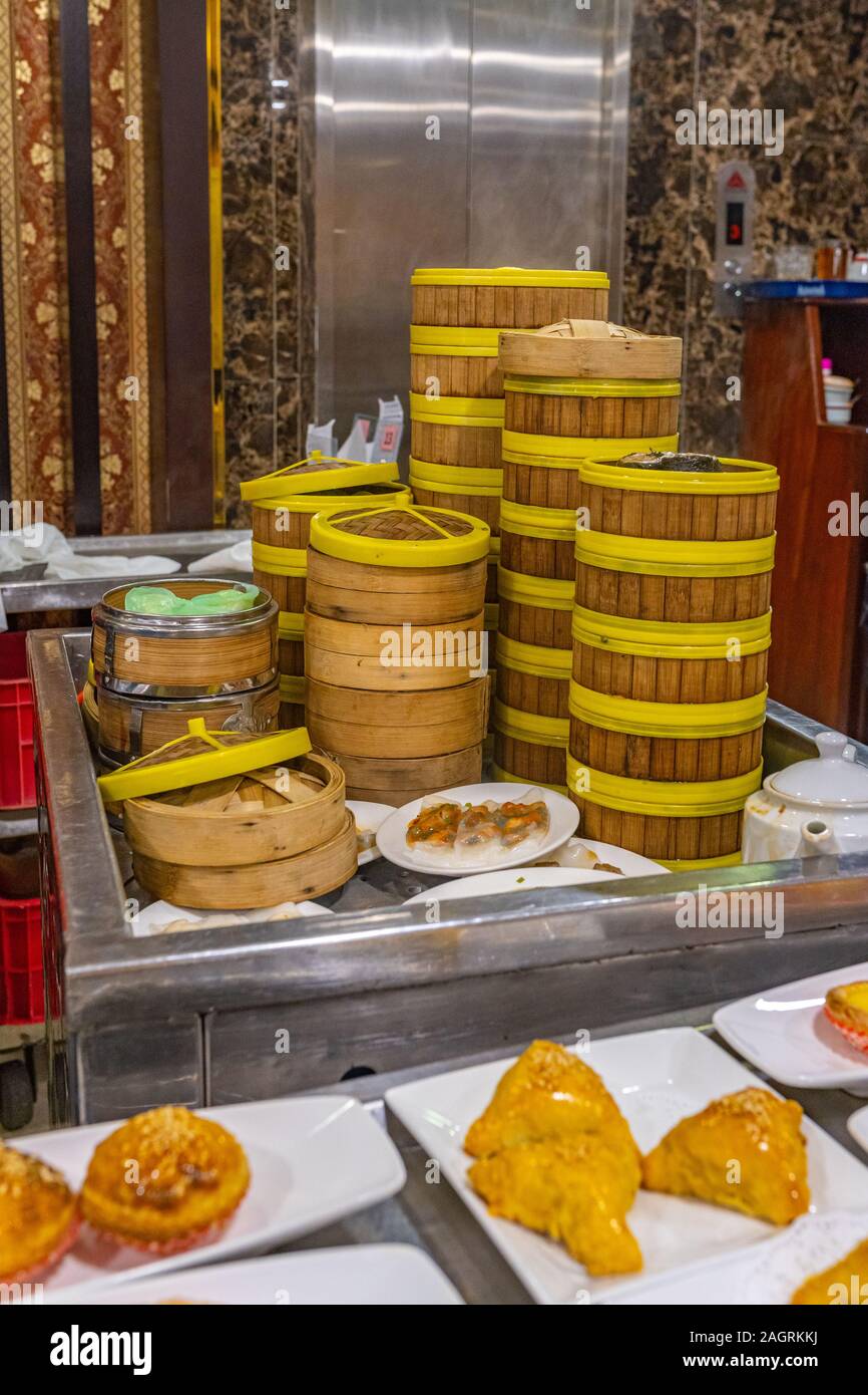 Dimsum cart hi-res stock photography and images - Alamy