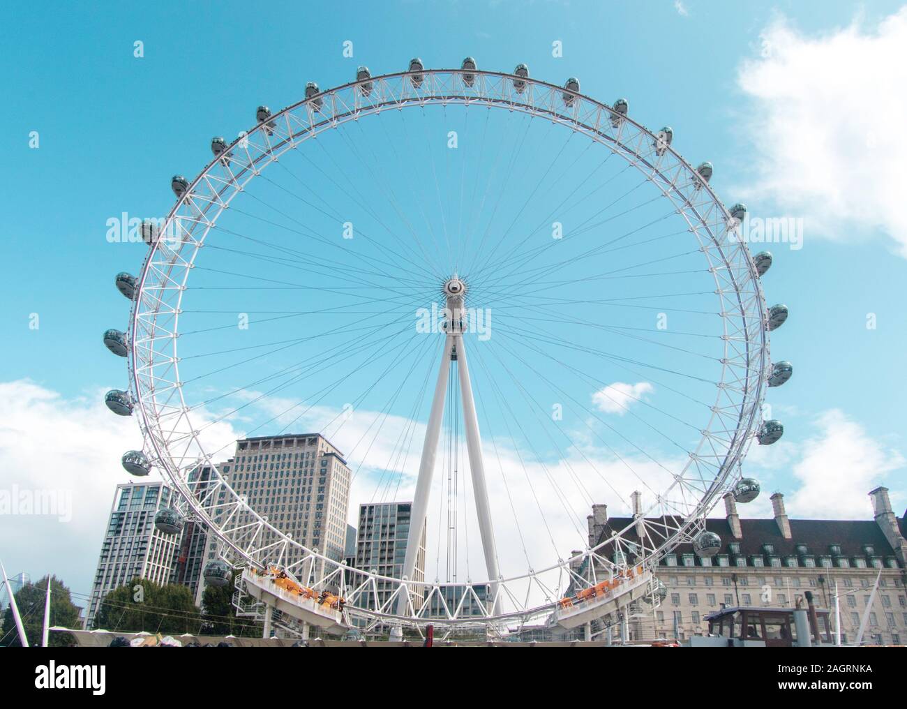 August 19, 2019 – River Thames, London, United Kingdom. The London Eye ...