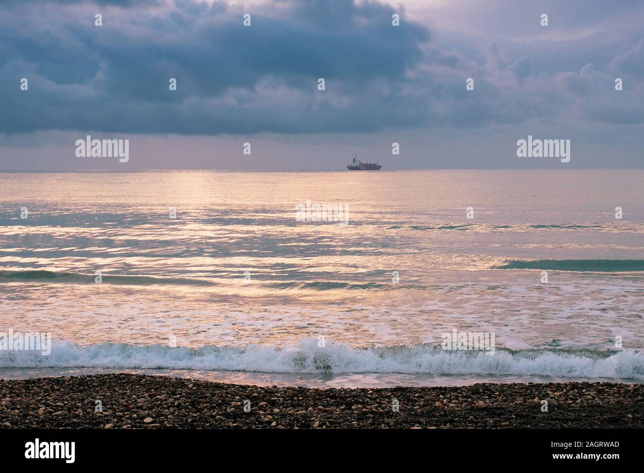 Calm stormy sea contrast hi-res stock photography and images - Alamy