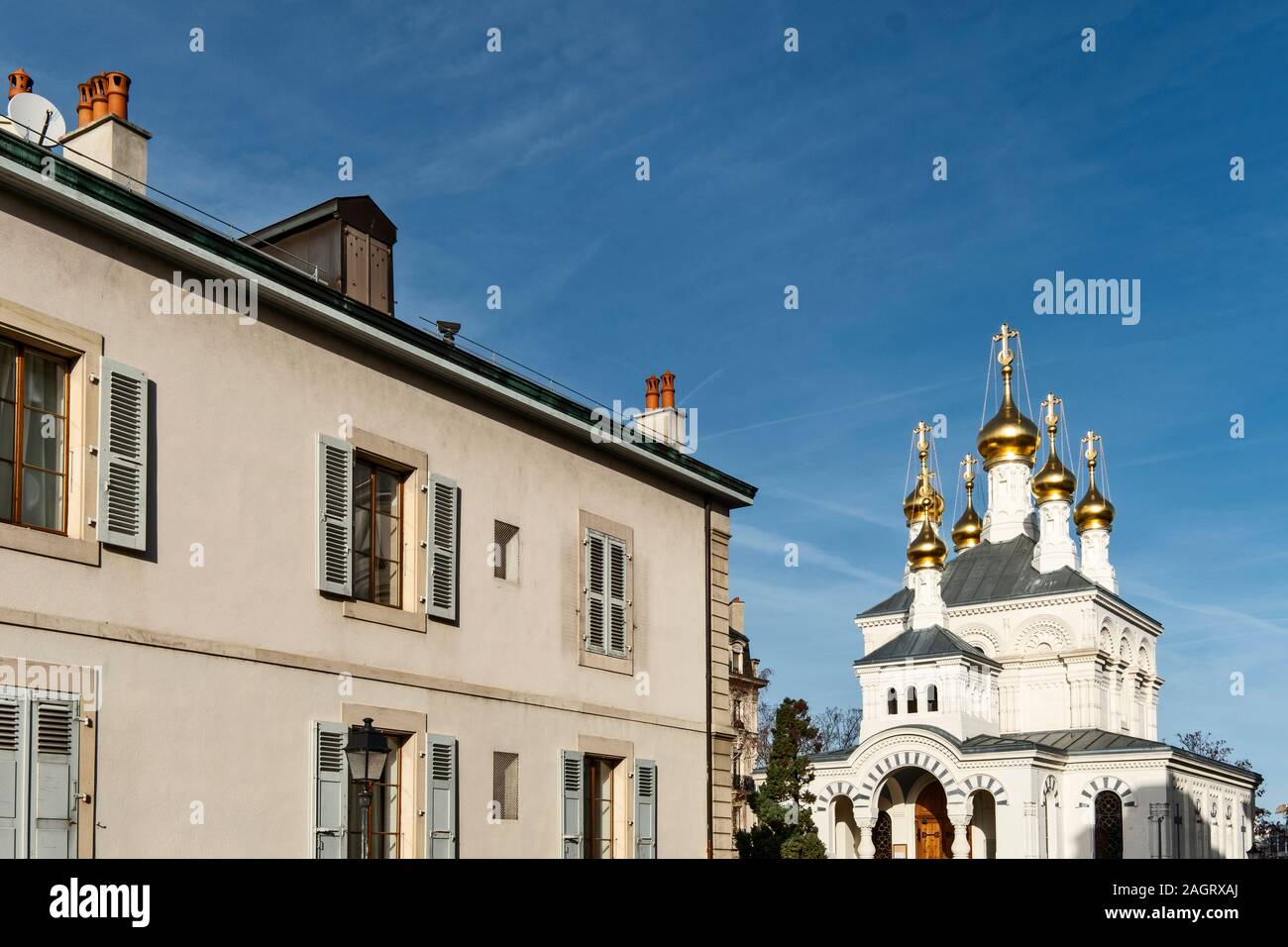 Russian Orthodox church with gold roof in Geneva Stock Photo - Alamy