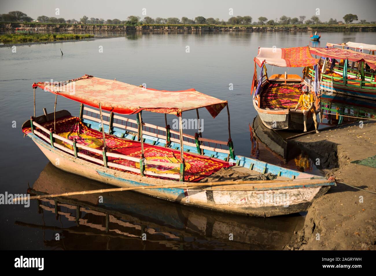 Yamuna river vrindavan hi-res stock photography and images - Alamy