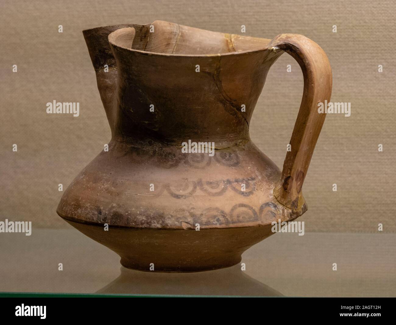 jarra celtibera , siglos IV-I a.C, Cerro de San Miguel, Arnedo, Museo ...