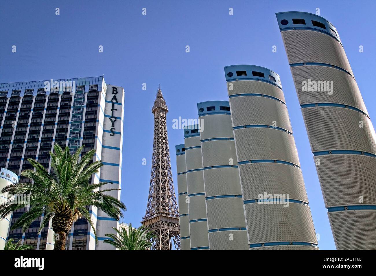 Bally's resort and casino and the Eiffel tower replica at the Paris ...