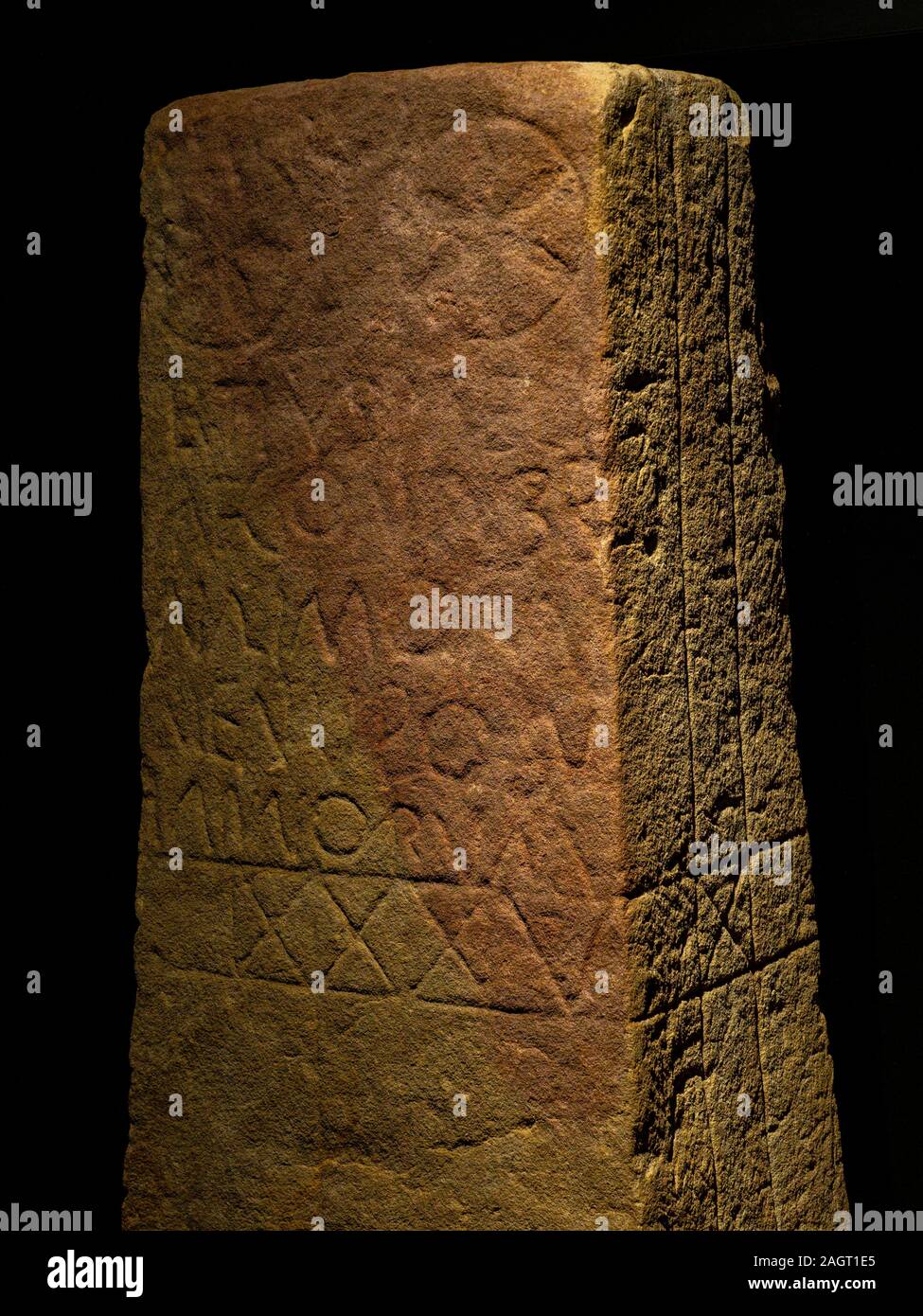 estela funeraria, siglos III-IV d.C, Elorriaga, Lemoa, Arkeologi Museoa ...