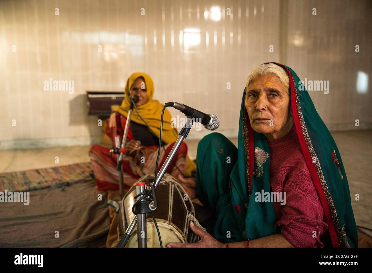Women singing religious songs in Vrindavan. India Stock Photo - Alamy