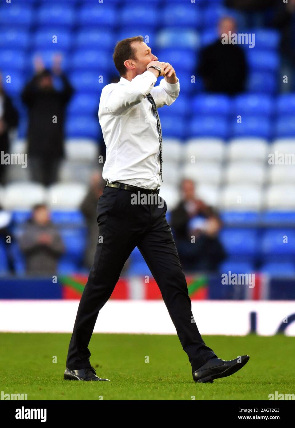 Duncan ferguson fans hi-res stock photography and images - Alamy