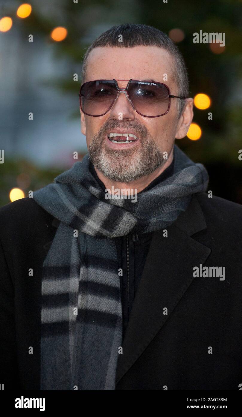 George Michael Faith Tour Stock Photos & George Michael Faith Tour ...