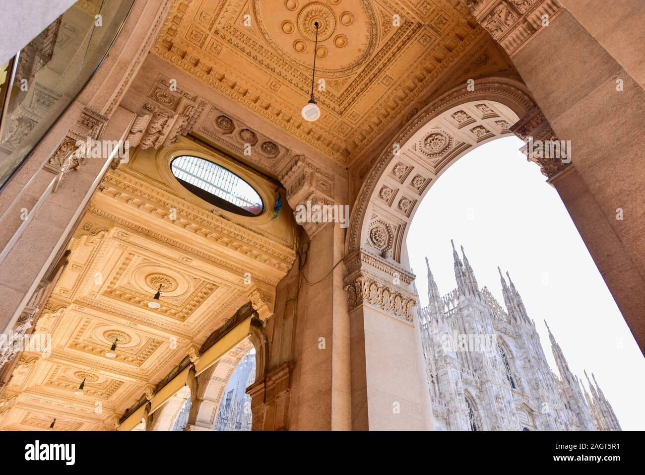 Beautiful italian stone archway hi-res stock photography and images - Alamy
