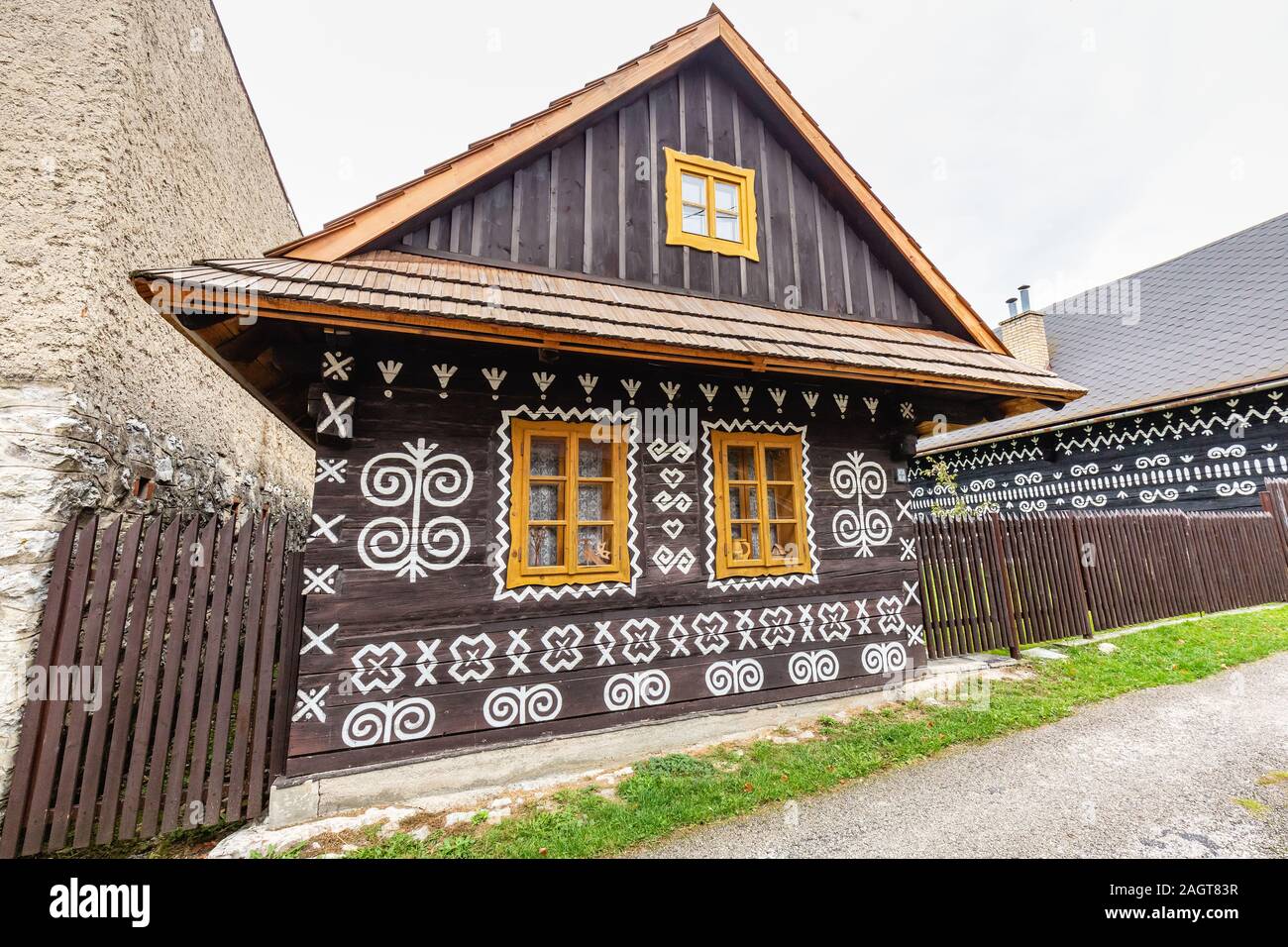 Old wooden houses in Slovakia village Cicmany in autumn. Unique ...