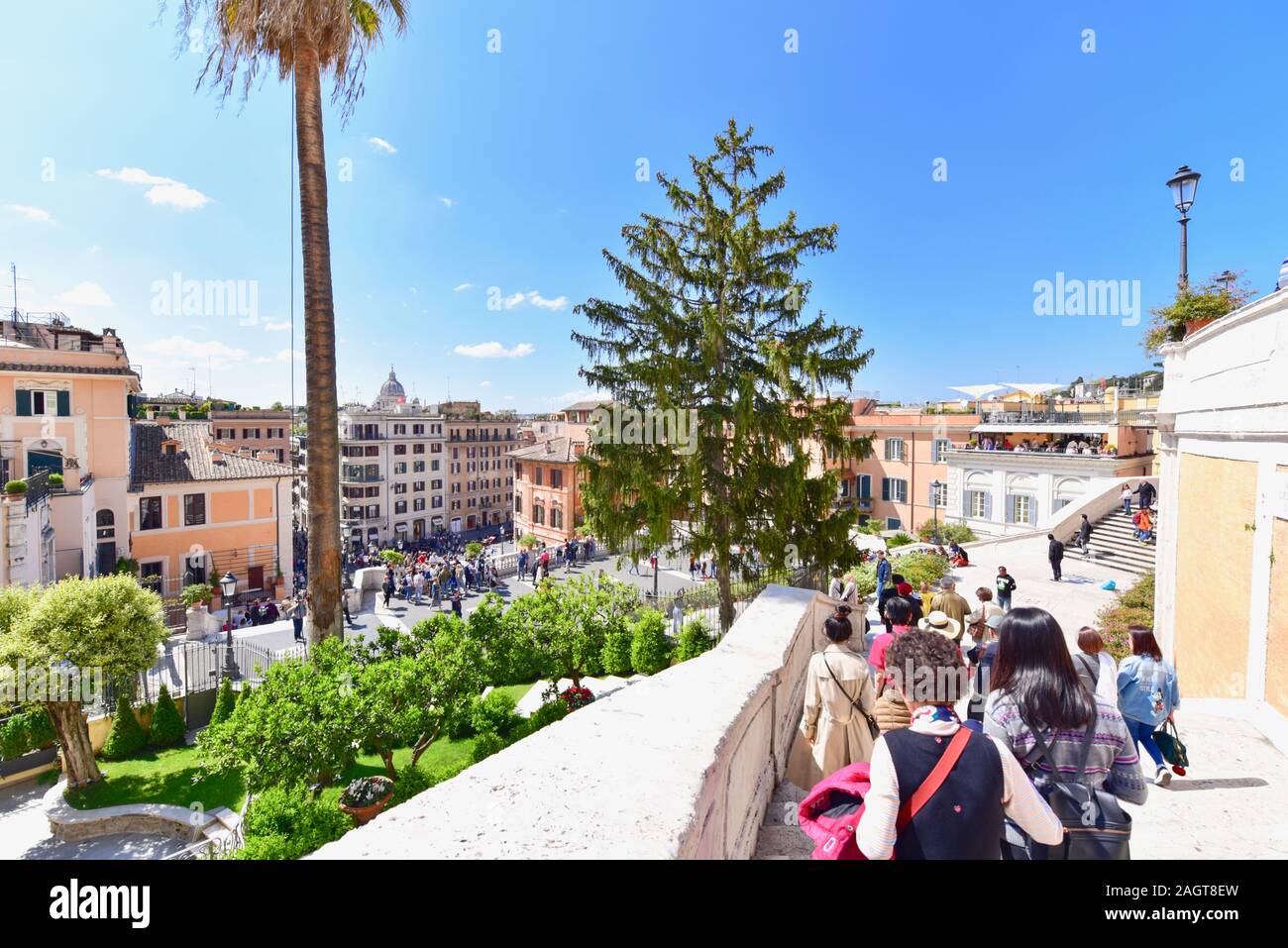 Walking spanish steps rome hi-res stock photography and images - Alamy