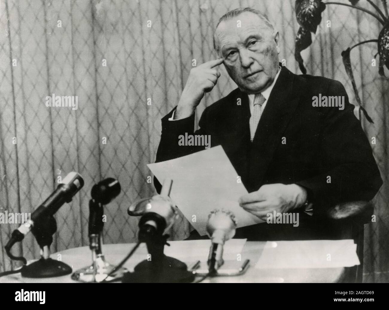 Chancellor of the Federal Republic of Germany Konrad Adenauer preparing ...