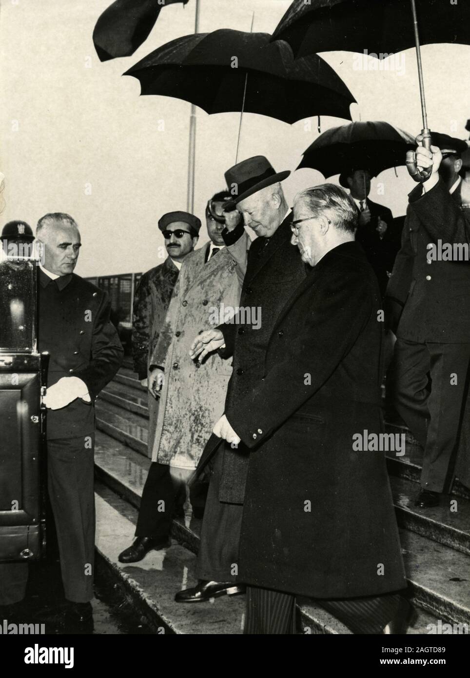 US President Dwight Eisenhower and Italian President Giovanni Gronchi ...