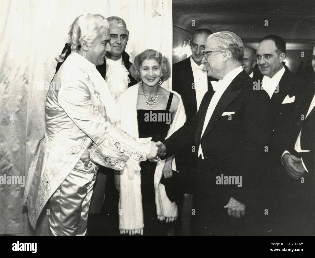 Italian opera singers Giuseppe Di Stefano and Ettore Bastianini, dancer ...