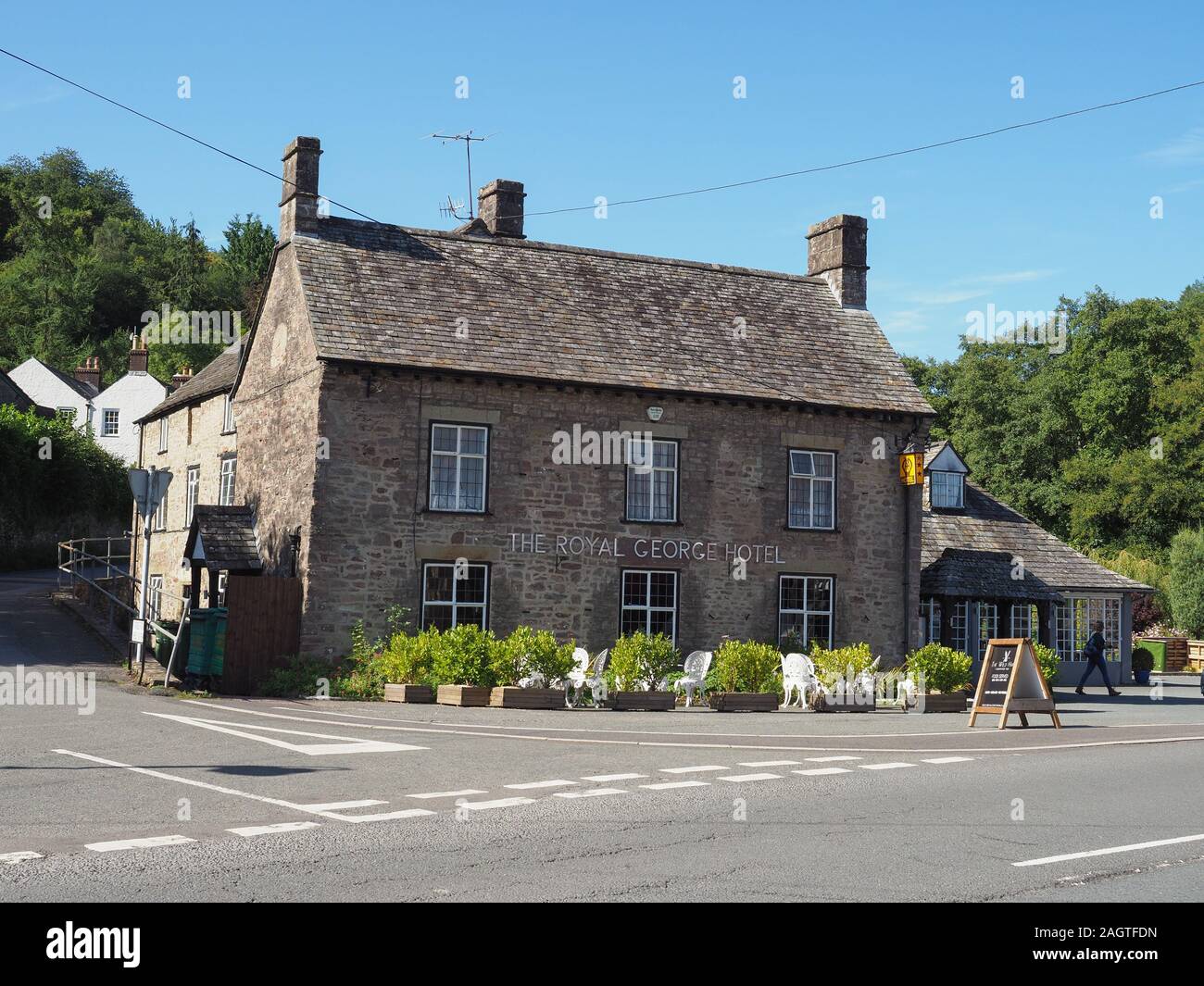 TINTERN, UK - CIRCA SEPTEMBER 2019: The Royal George hotel in the ...
