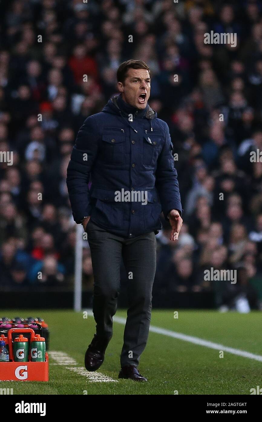 Football manager shouting hi-res stock photography and images - Alamy