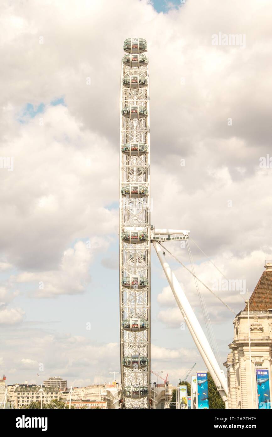 August 20, 2019 – River Thames, London, United Kingdom. The London Eye ...