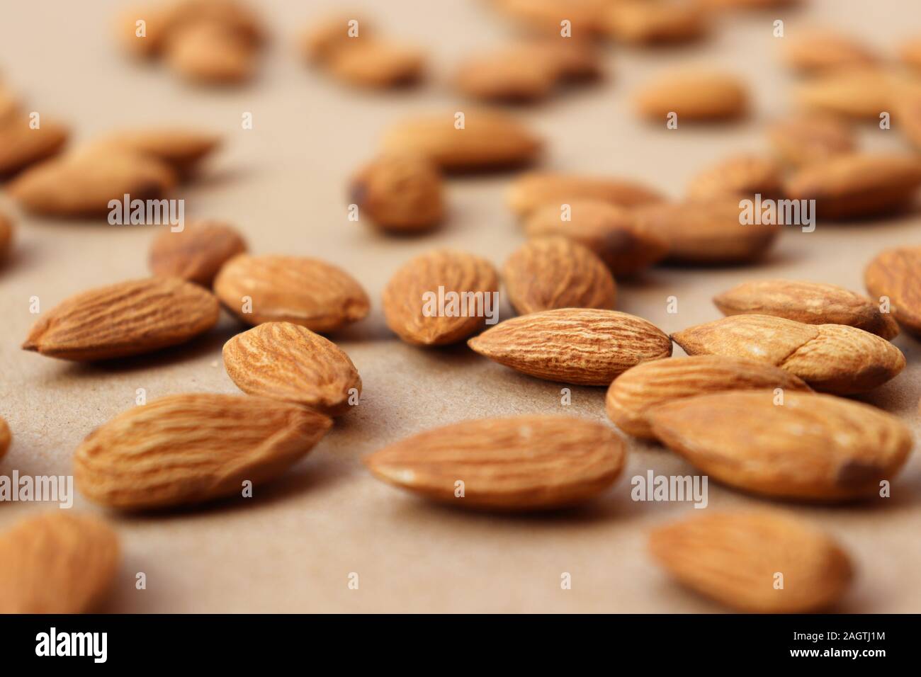 Almonds closeup hi-res stock photography and images - Alamy