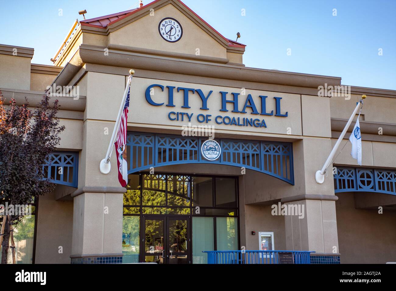 The Coalinga California City Hall Stock Photo - Alamy