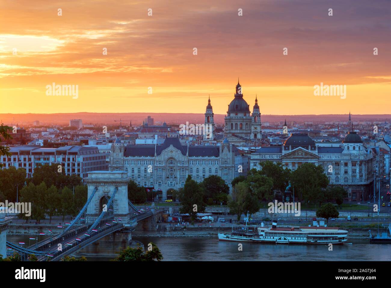 Budapest skyline in sunrise featuring st. Stephen's basilica Stock ...