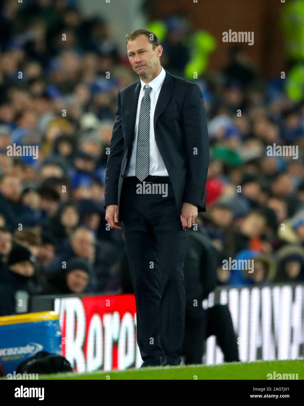 Duncan ferguson manager hi-res stock photography and images - Alamy