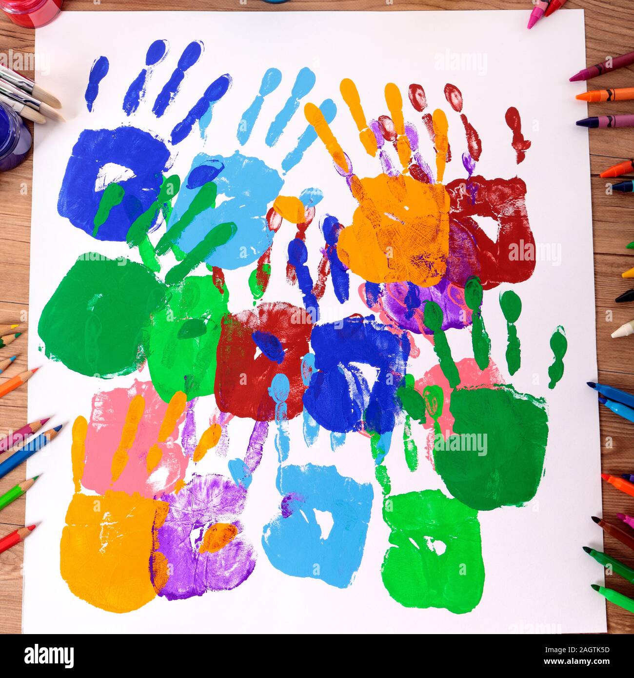 Hand painted prints hi-res stock photography and images - Alamy