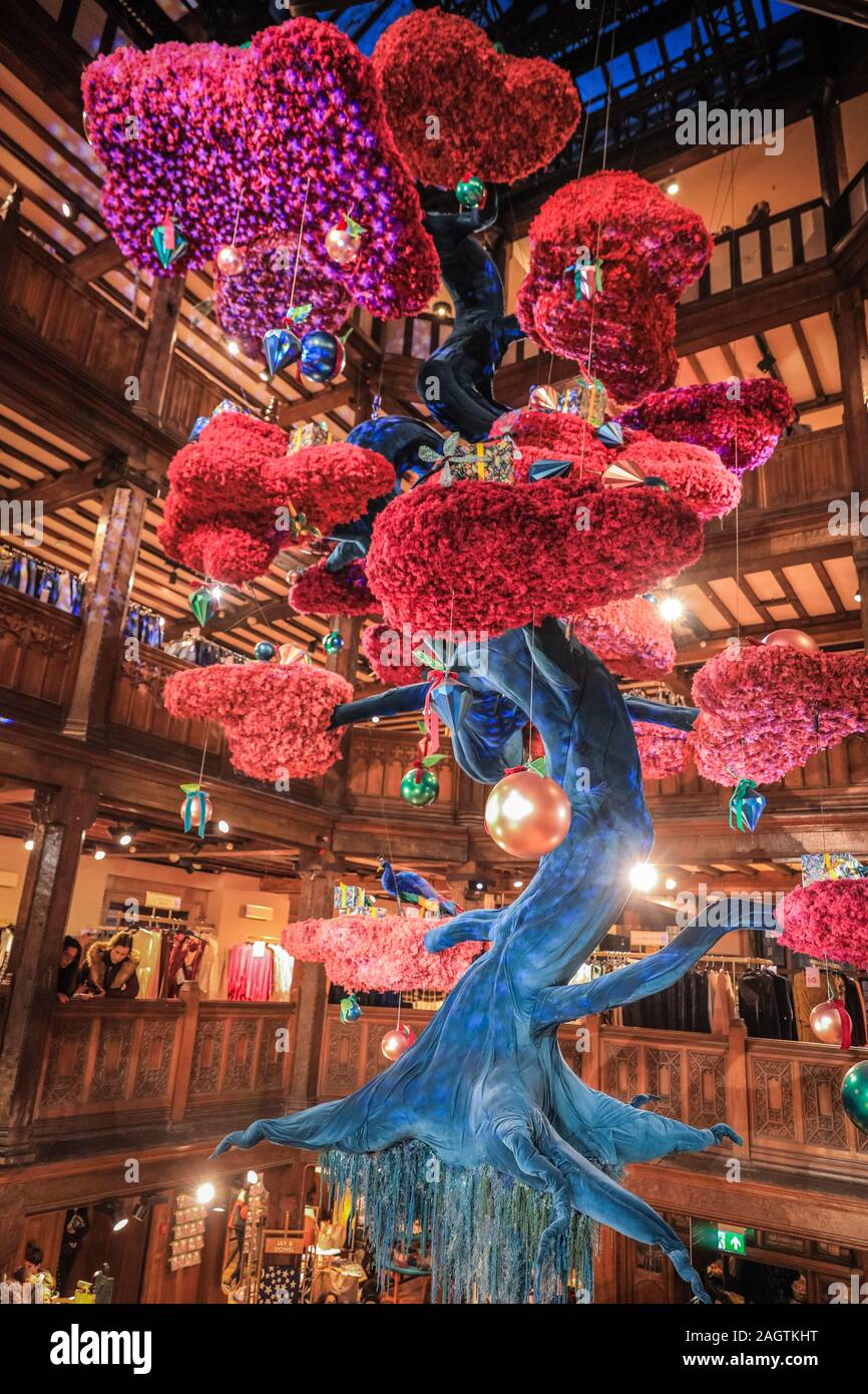 Liberty tree hi-res stock photography and images - Alamy