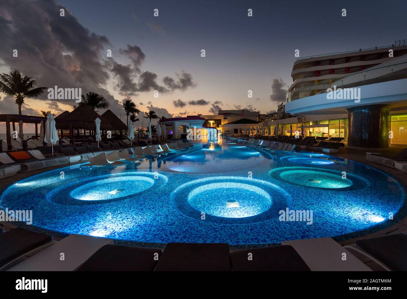 Pool of a luxury resort in the Caribbean Stock Photo - Alamy