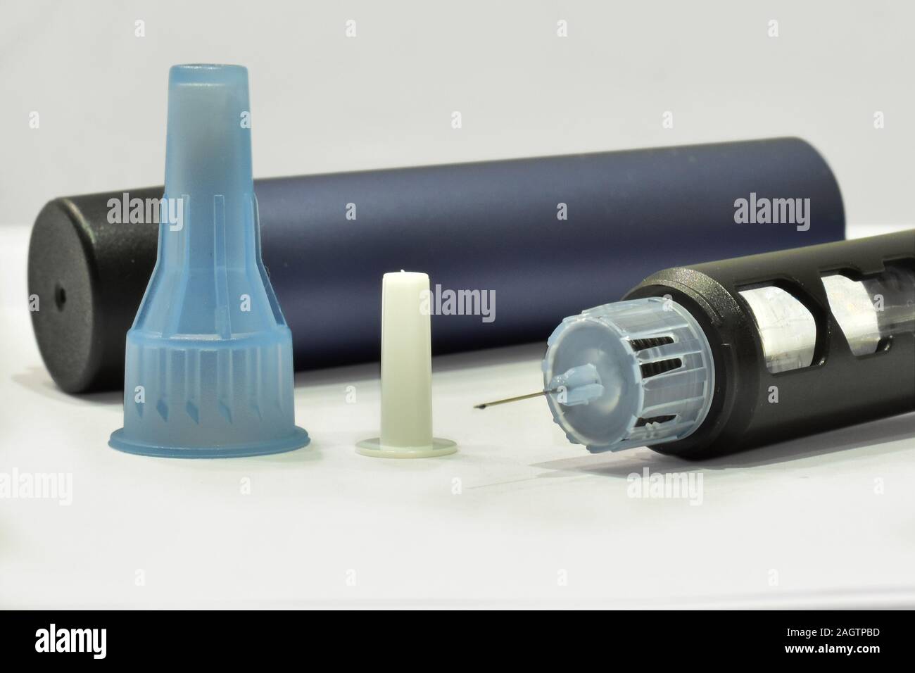 Help with insulin injection at home hi-res stock photography and images ...