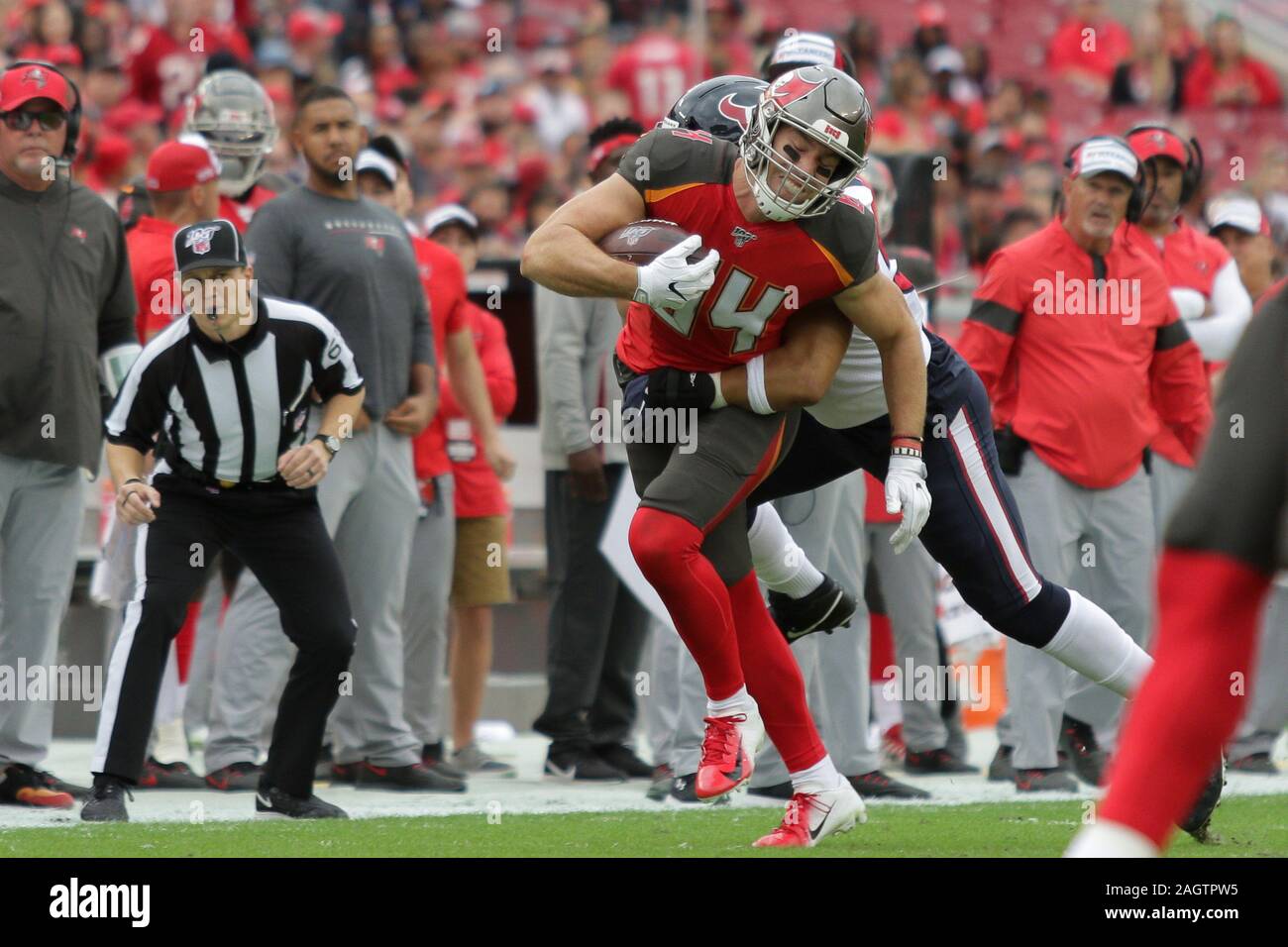 Tampa, Florida, USA. 21st Dec, 2019. Tampa Bay Buccaneers tight end ...
