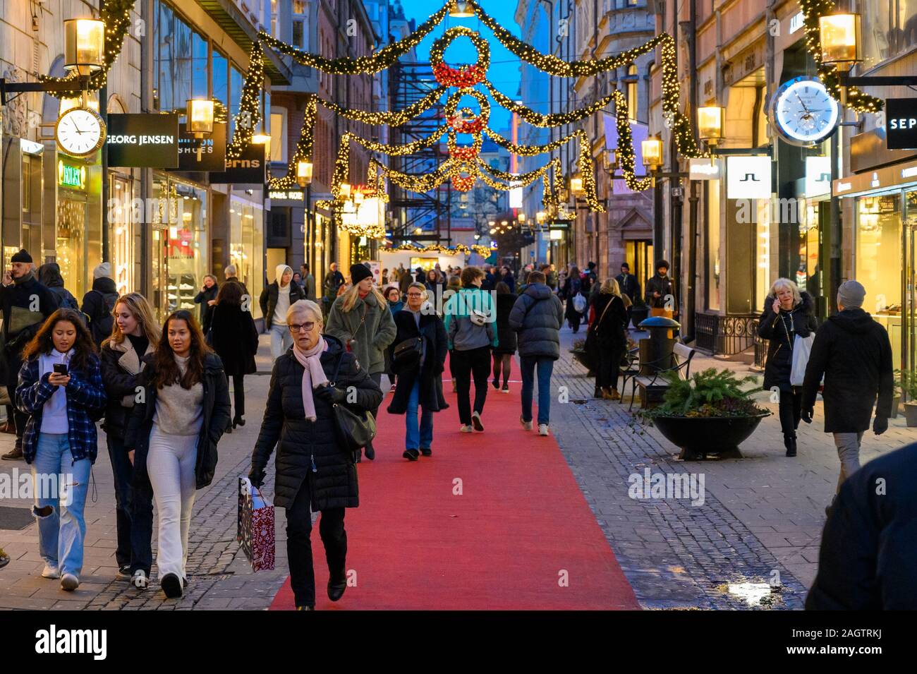 Sweden, Stockholm, December 18, 2019: Christmas atmosphere of the city ...