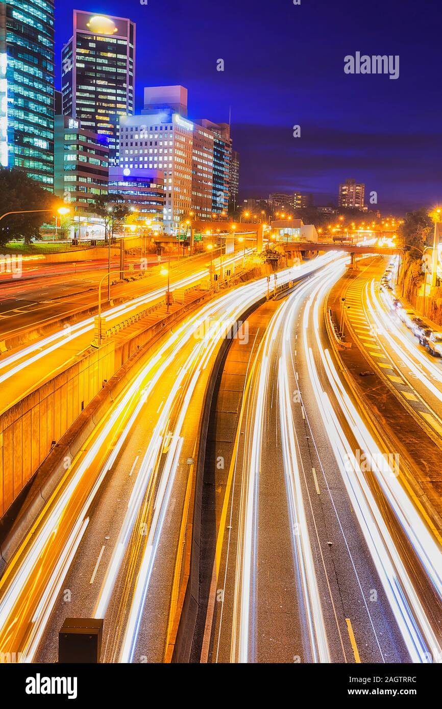 Overhead traffic lights hi-res stock photography and images - Alamy