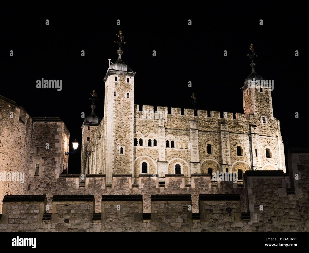 Black and White, William the Conqueror Castle, The White Tower, Tower ...