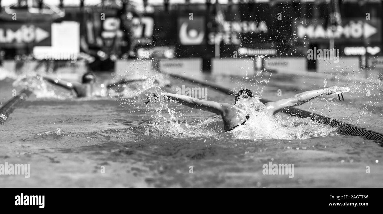 Female swimmers race Black and White Stock Photos & Images - Alamy