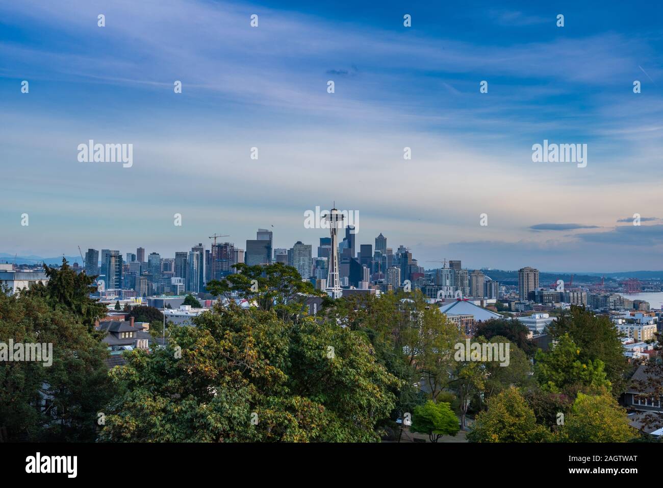 Kerry park seattle october hi-res stock photography and images - Alamy