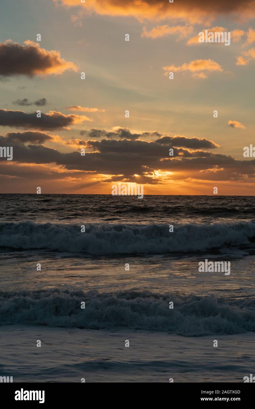 Sunset at the Beach along pacific coast Stock Photo - Alamy