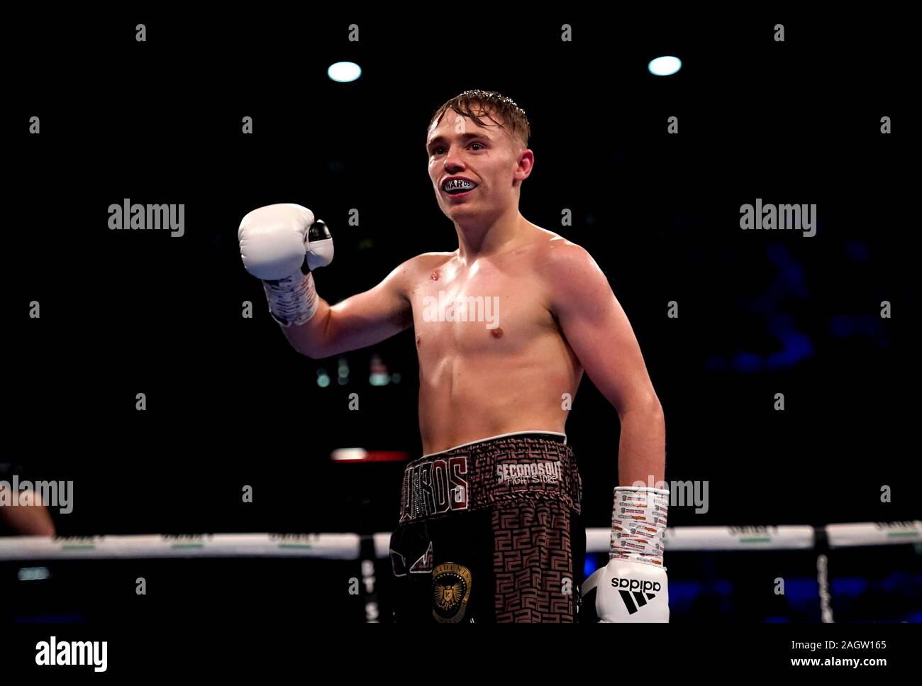 Sunny Edwards celebrates victory over Marcel Braithwaite in the British ...