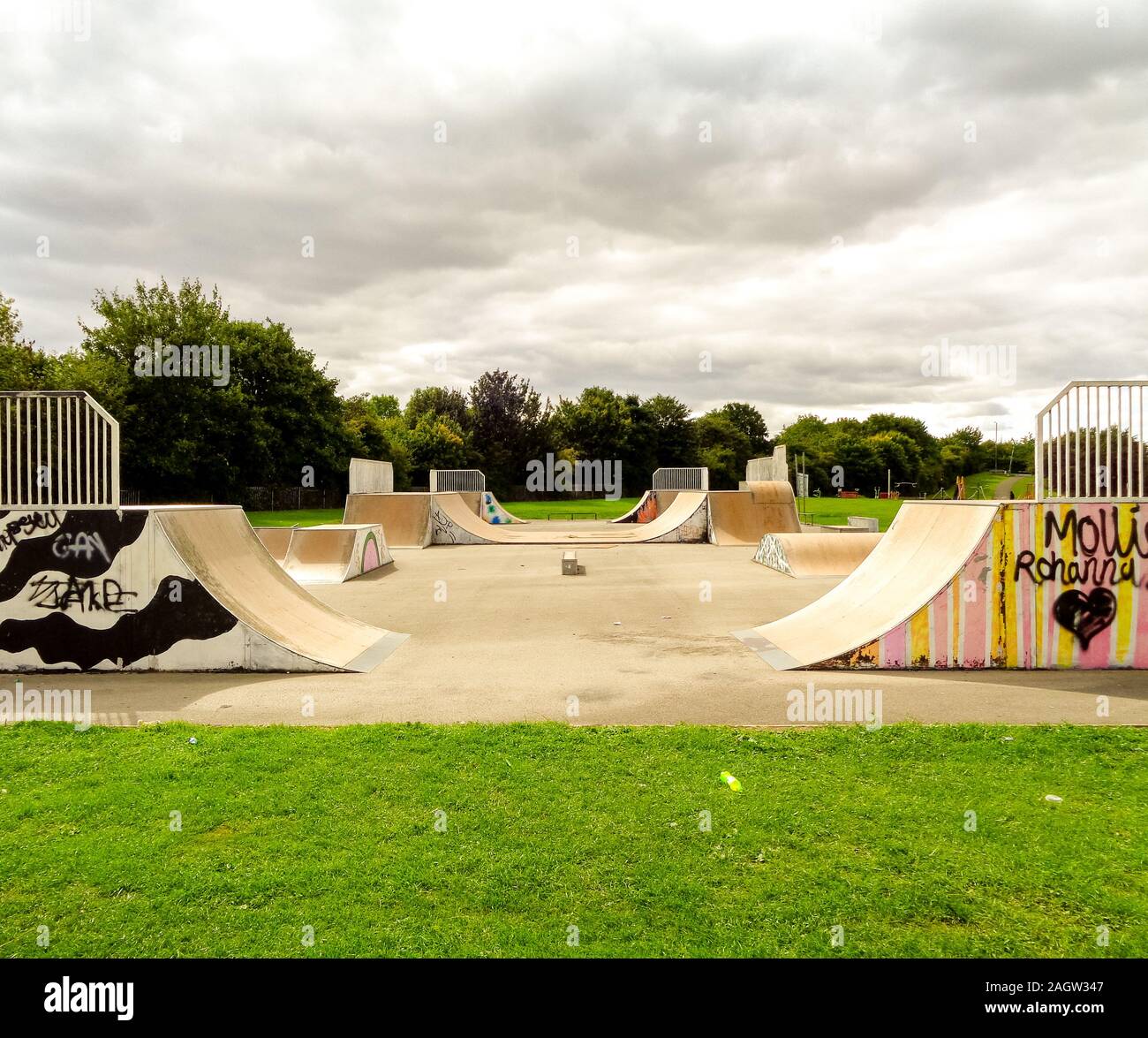 An empty skatepark in the heart of England, UK Stock Photo - Alamy