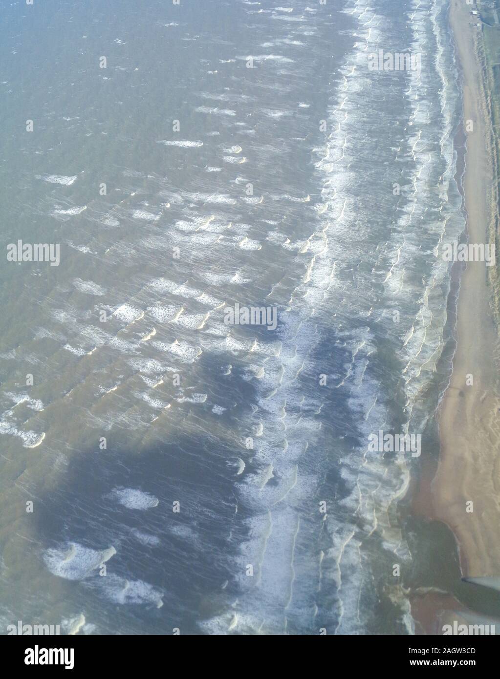 Coastline from above hi-res stock photography and images - Alamy