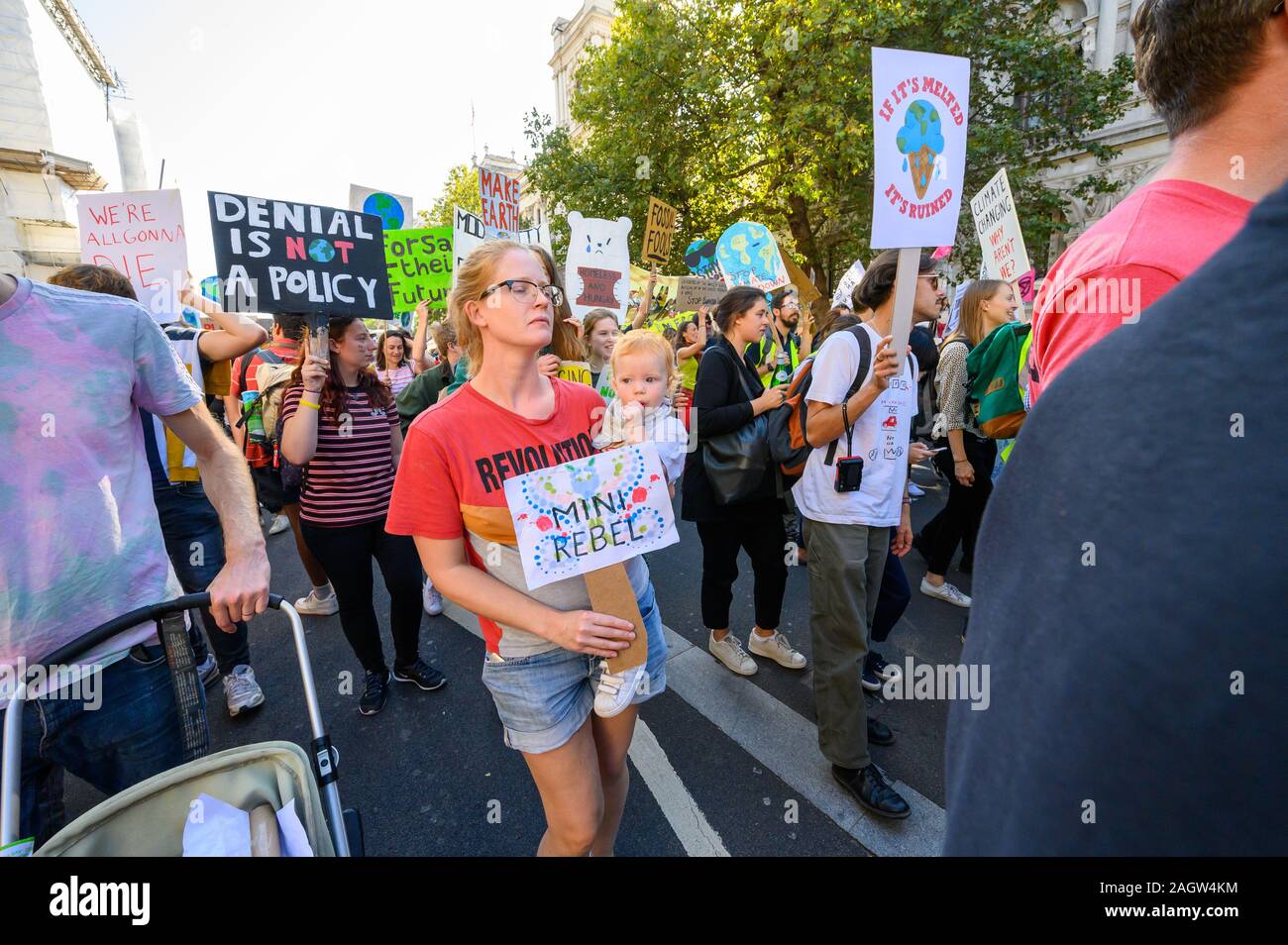 Baby change sign hi-res stock photography and images - Alamy