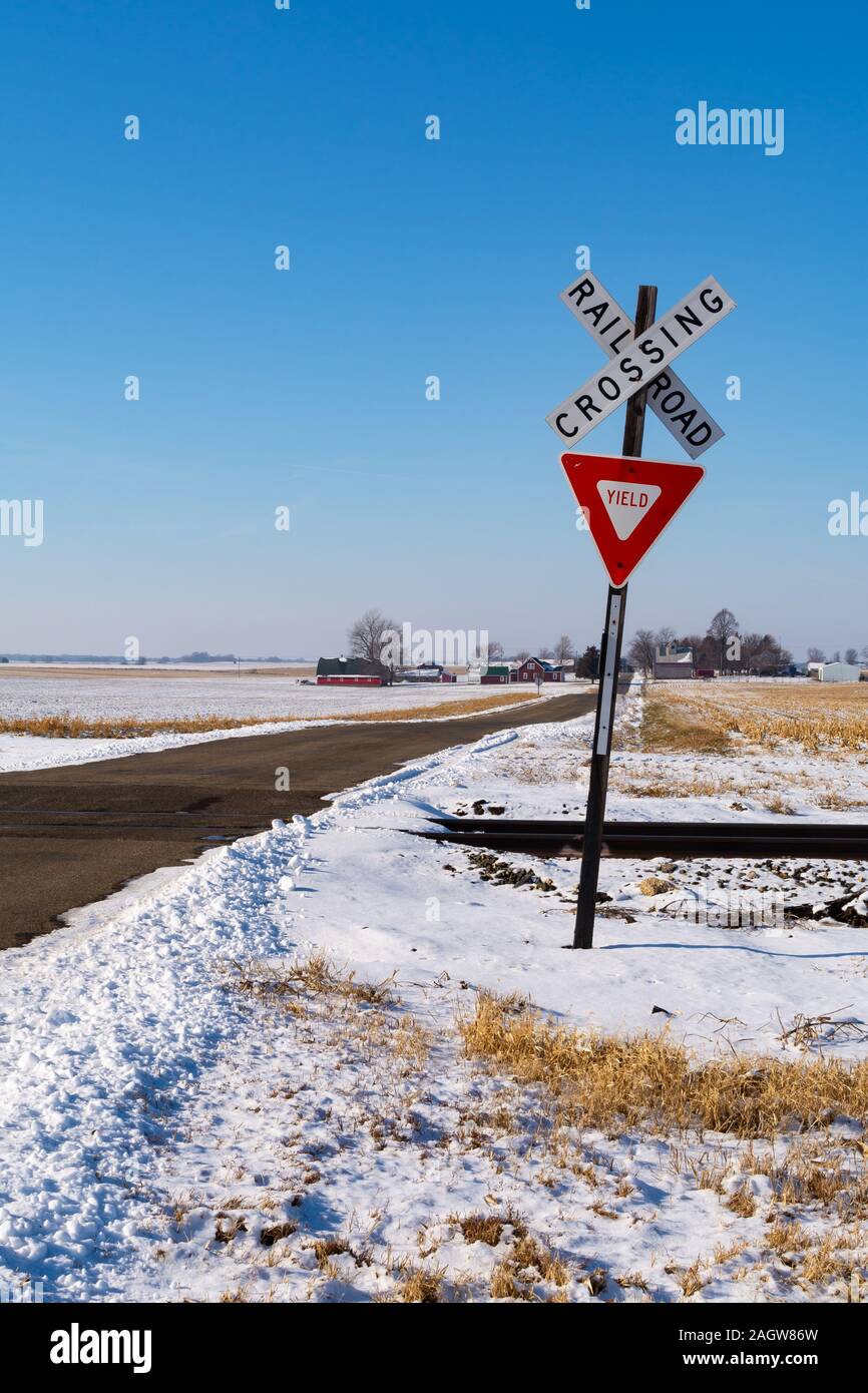Train crossing snowy countryside hi-res stock photography and images ...